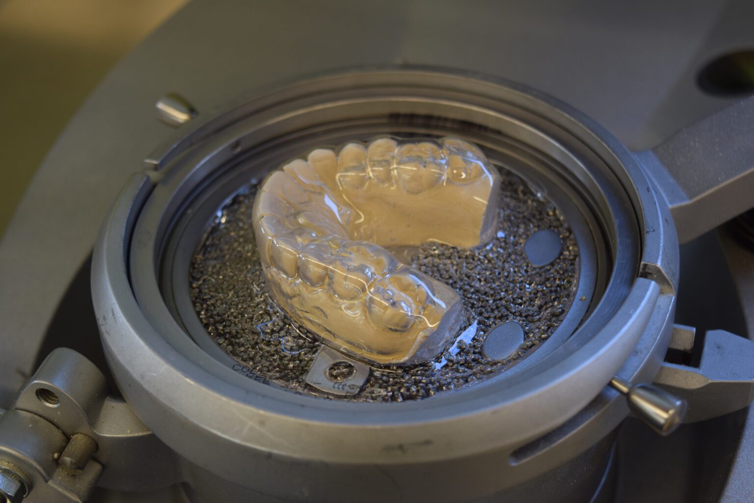 NIGHT GUARDS AND RETAINERS - Utica Dental Laboratory